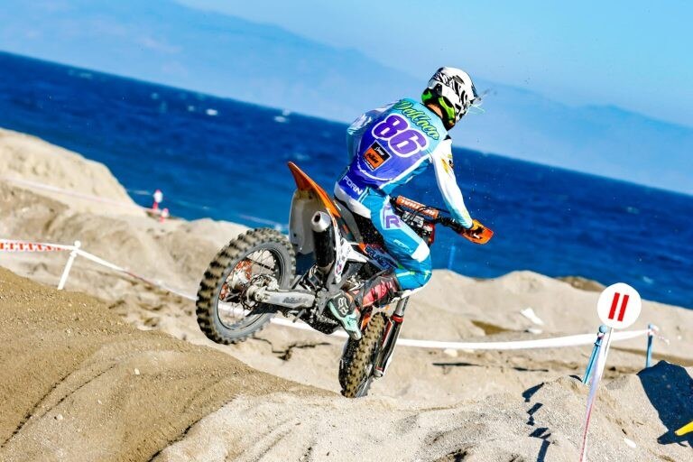 A Matteo Del Coco l'apertura del Supermarecross 2024 - Xoffroad